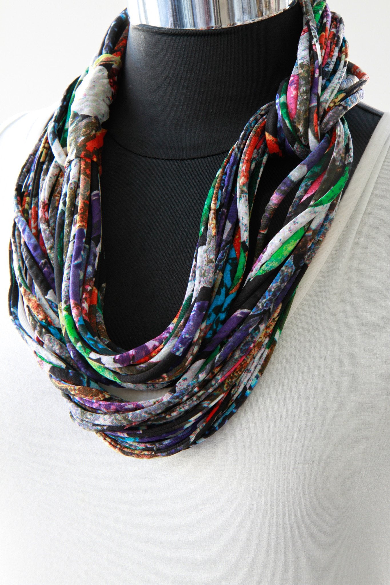 Multi Color Infinity Scarf 'Mirage' - Necknots